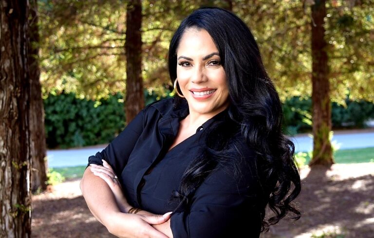 Ana Amador, LCSW – Resilient Therapy Center